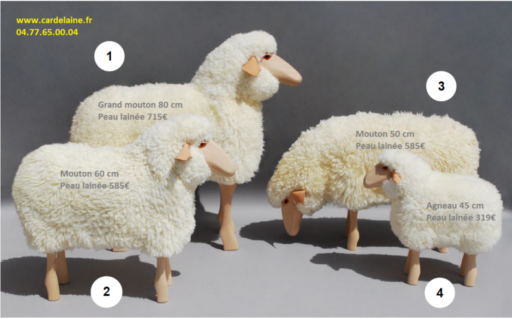 Moutons de décoration sculptés bois massif et peau lainée | CARDELAINE MAG